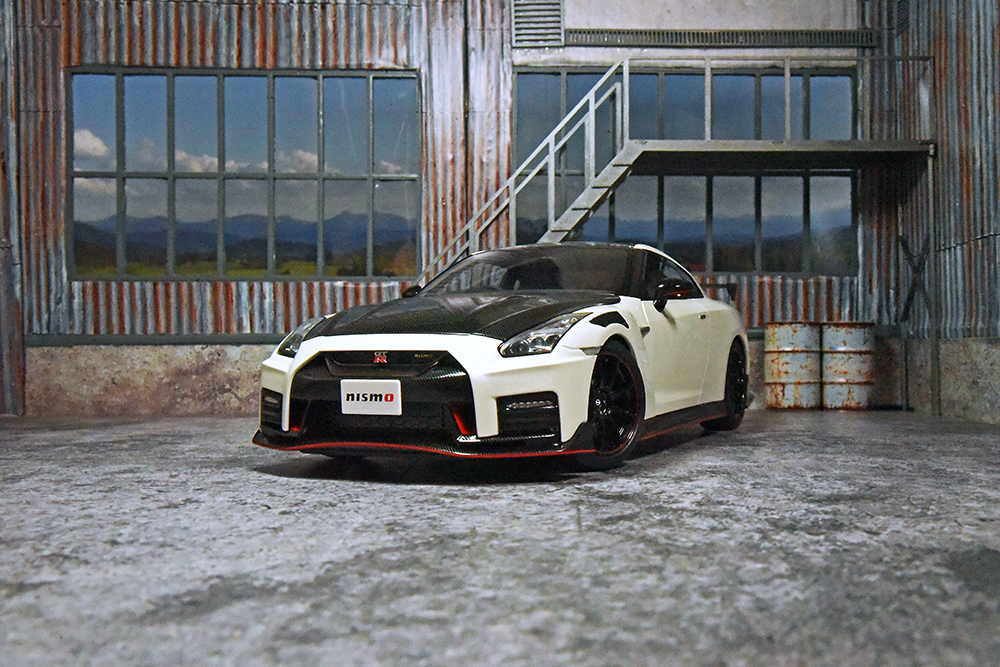 Nissan GT-R (R35) Nismo: Godzilla mit Karbon… - Originale Modelle - Modelcarforum