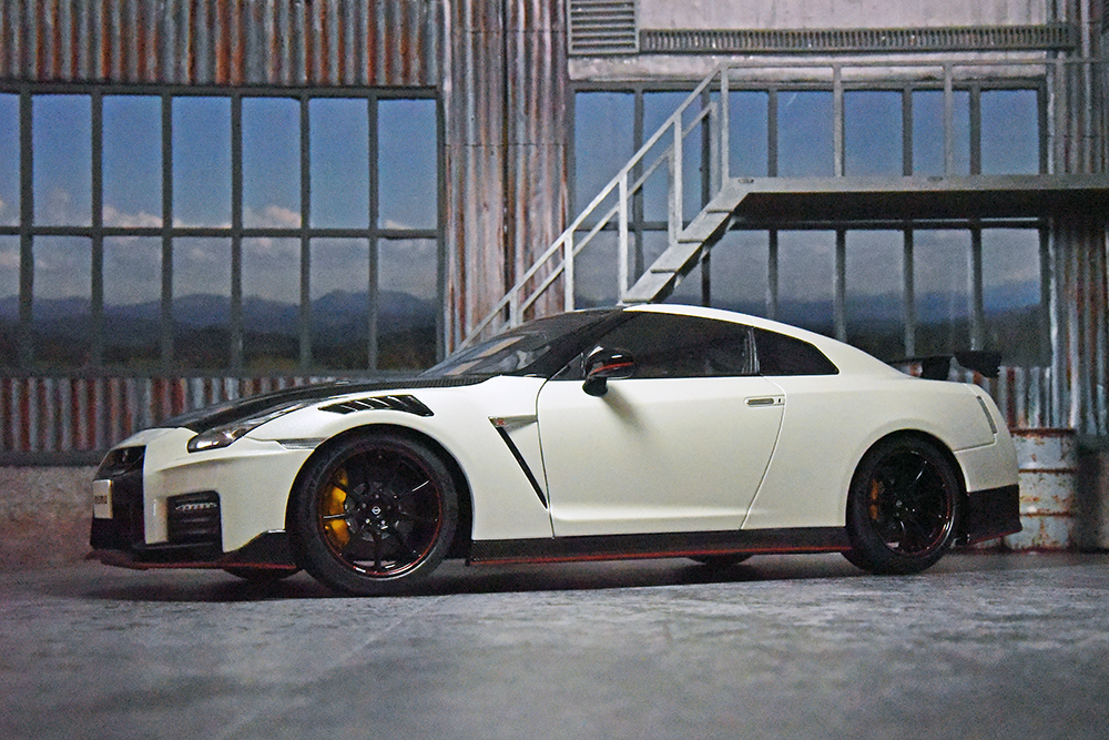 Nissan GT-R (R35) Nismo: Godzilla mit Karbon… - Originale Modelle ...